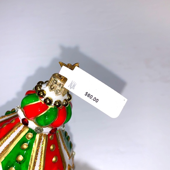 Neiman Marcus | Holiday | Neiman Marcus 6 Drop Ornament With Festive ...